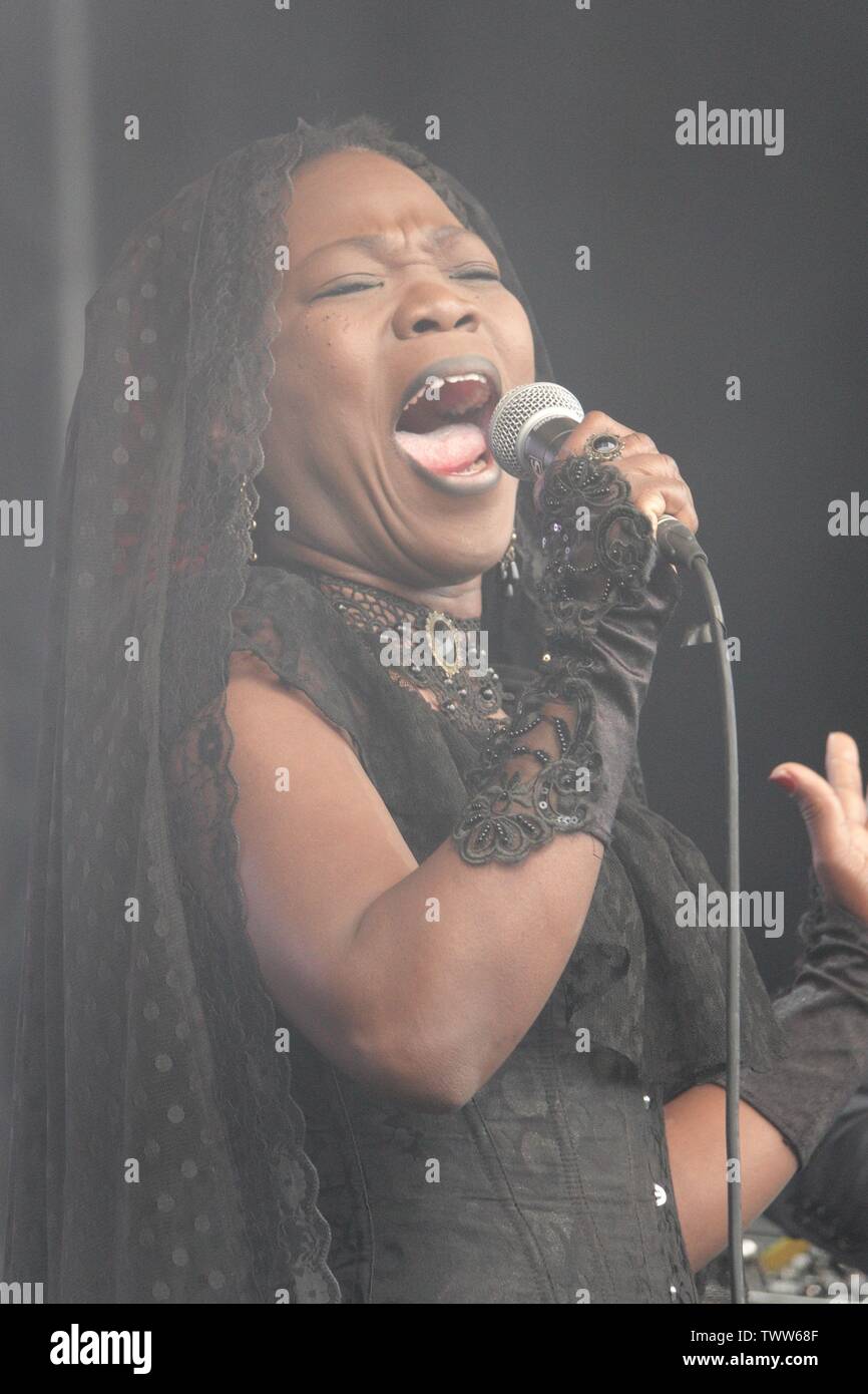 African moonlight hi-res stock photography and images - Alamy