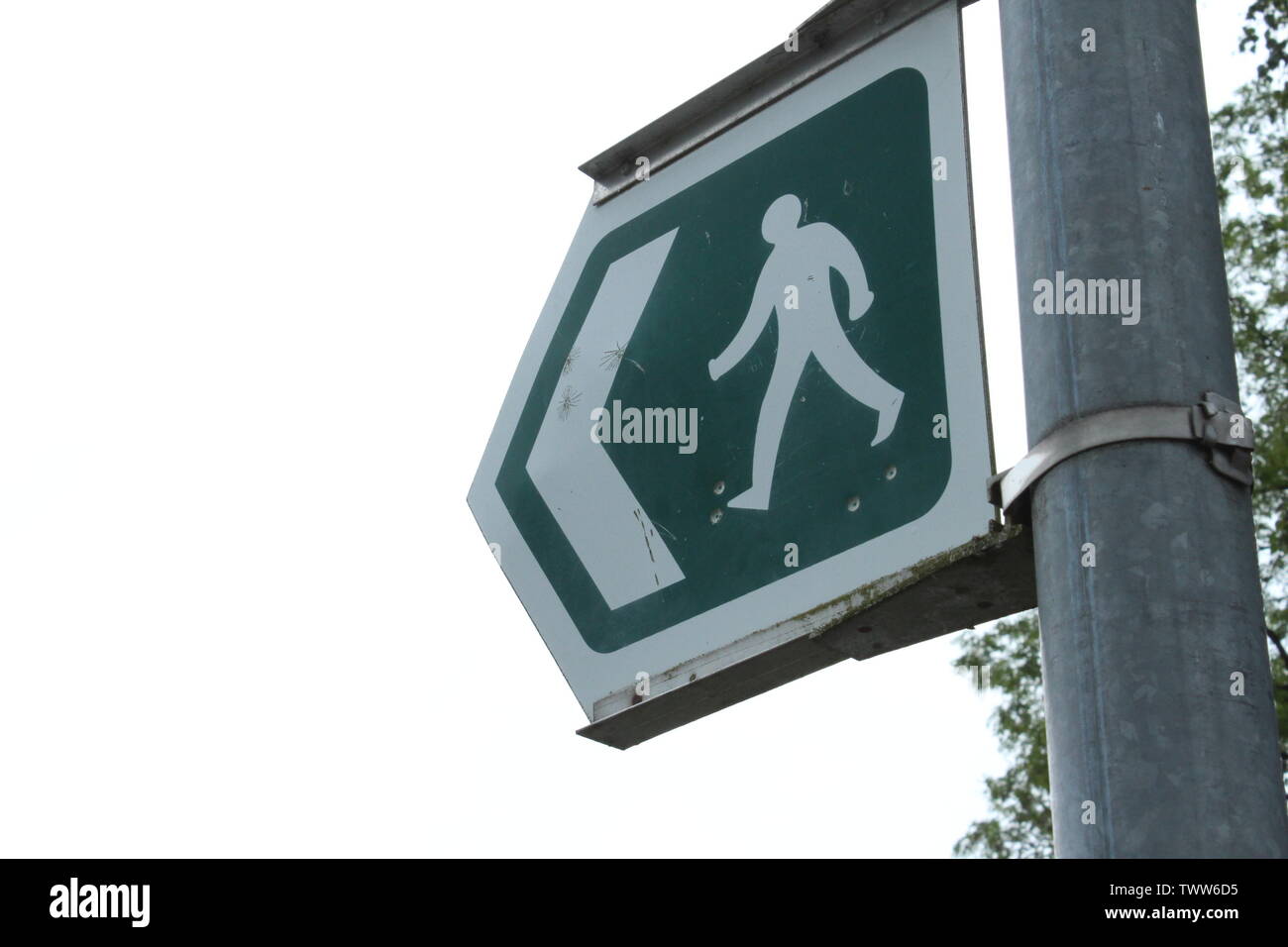 Pedestrian walk sign hi-res stock photography and images - Alamy