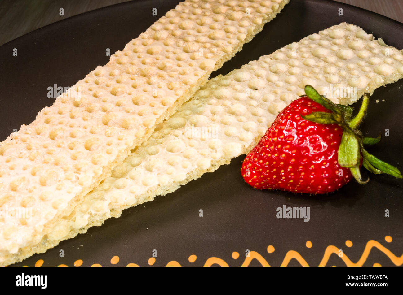 fresh strawberry and diabetic diet crunches - crispy waffle bread from ...