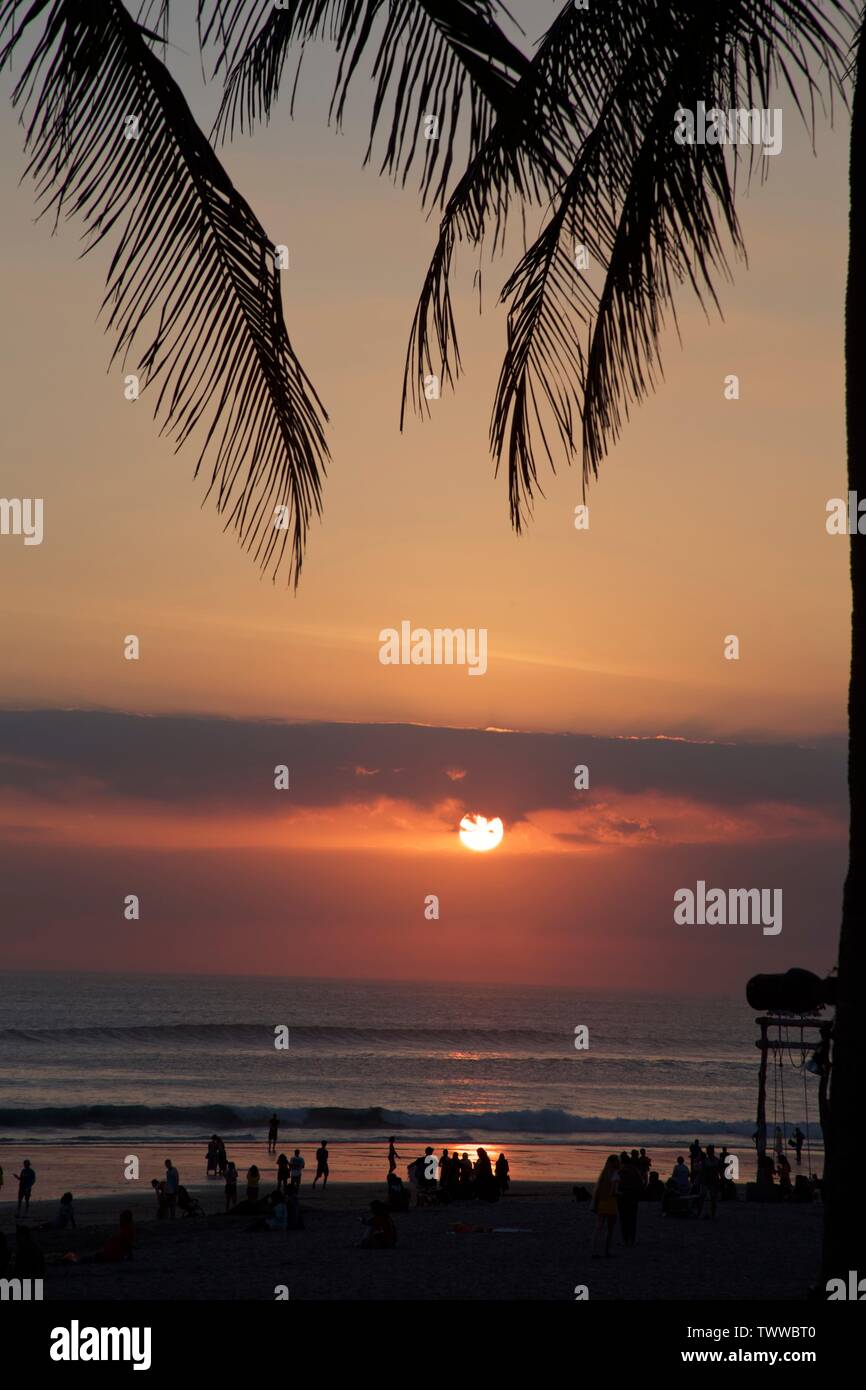 Sunset with foreground hi-res stock photography and images - Alamy