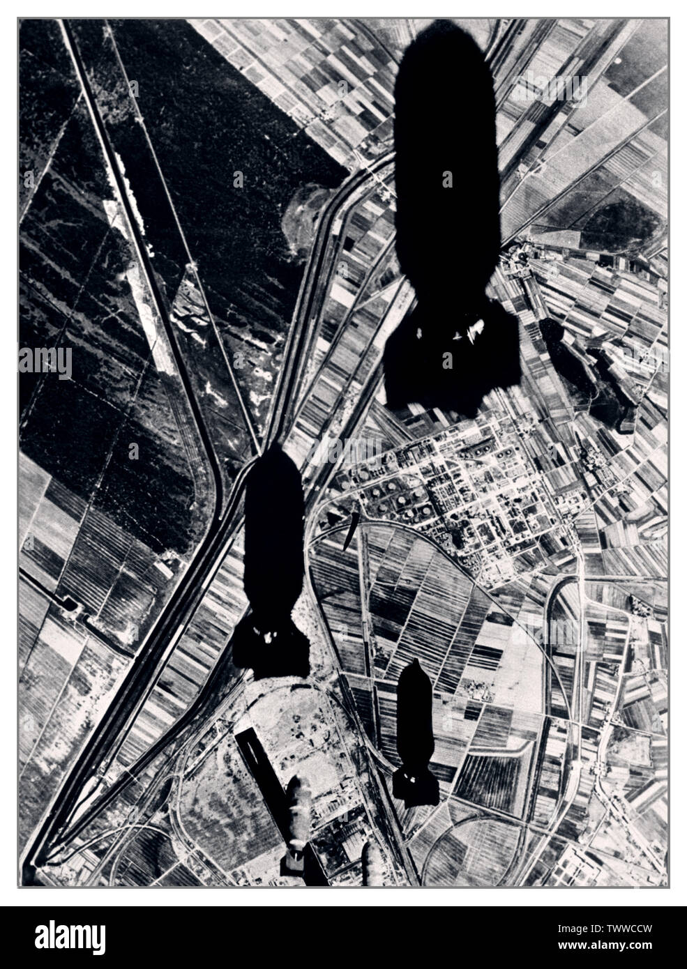 Bombs dropping view Cut Out Stock Images & Pictures - Alamy