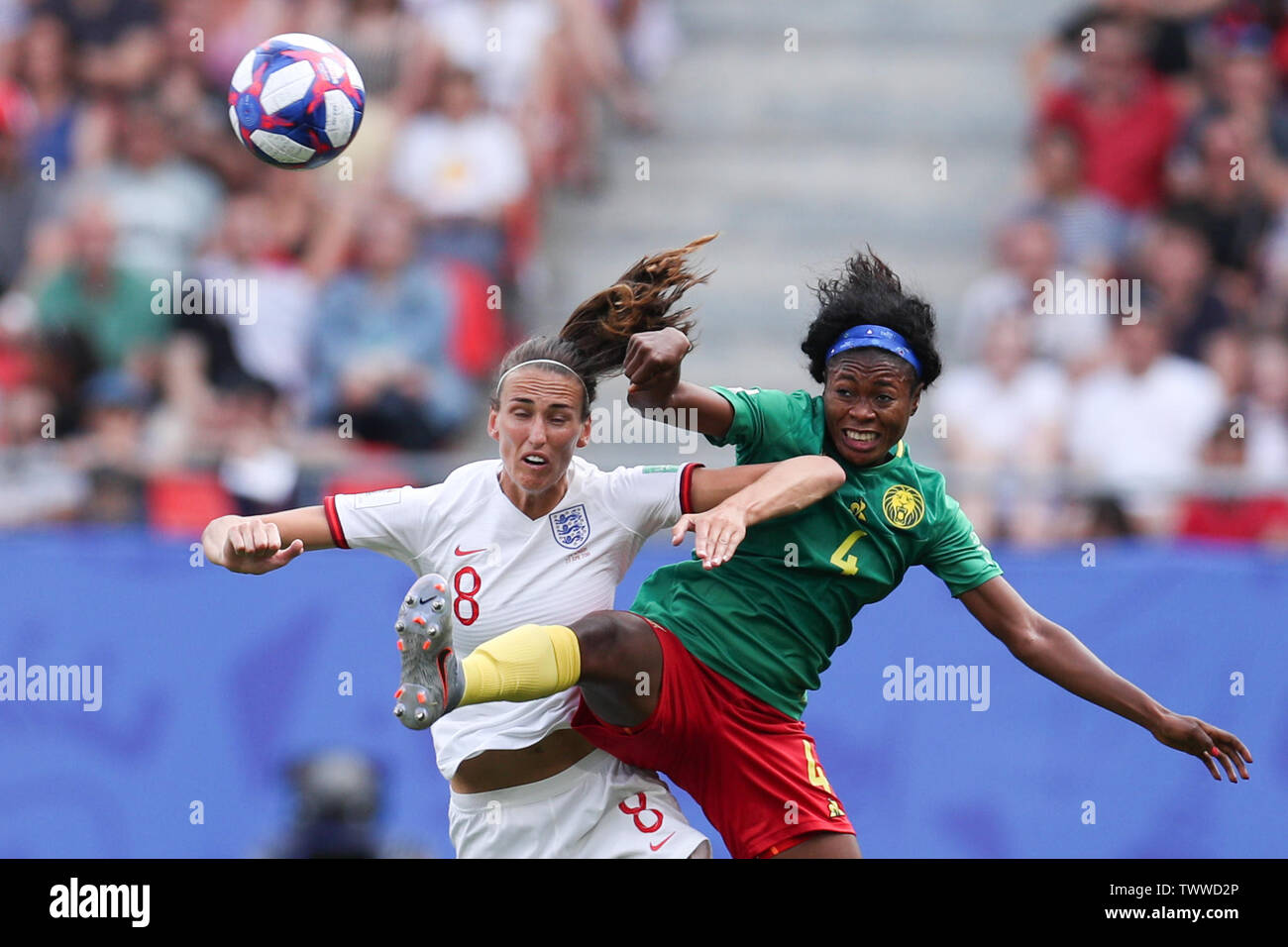 Valenciennes, France. 23rd June, 2019. Jill Scott (L) of England vies ...