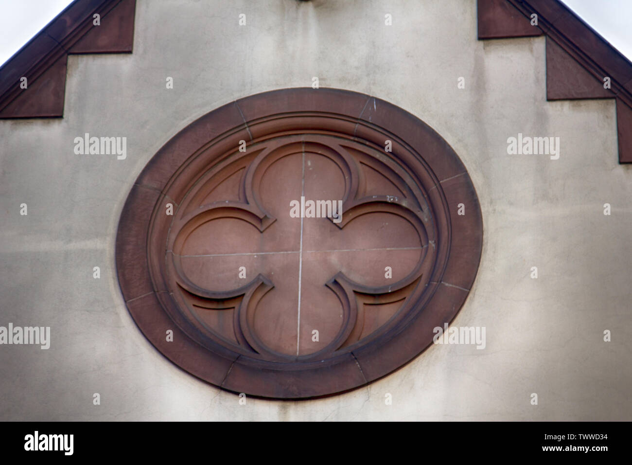 Trefoil windows hi-res stock photography and images - Alamy