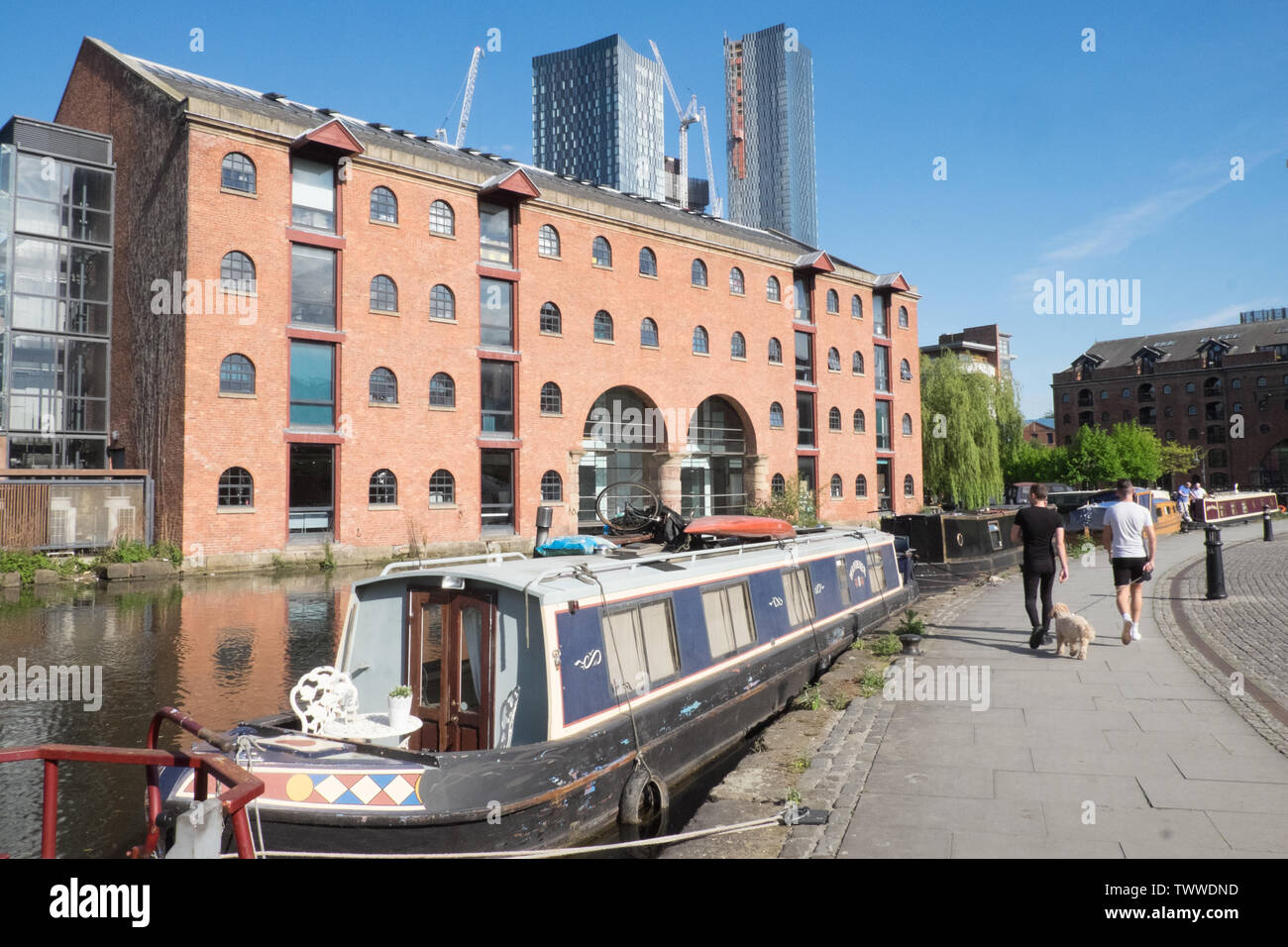 Manchester urban centre canals hi-res stock photography and images - Alamy