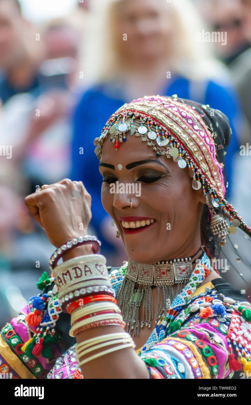 Glasgow, Scotland, UK. 23rd June, 2019. A female performer at Glasgow ...
