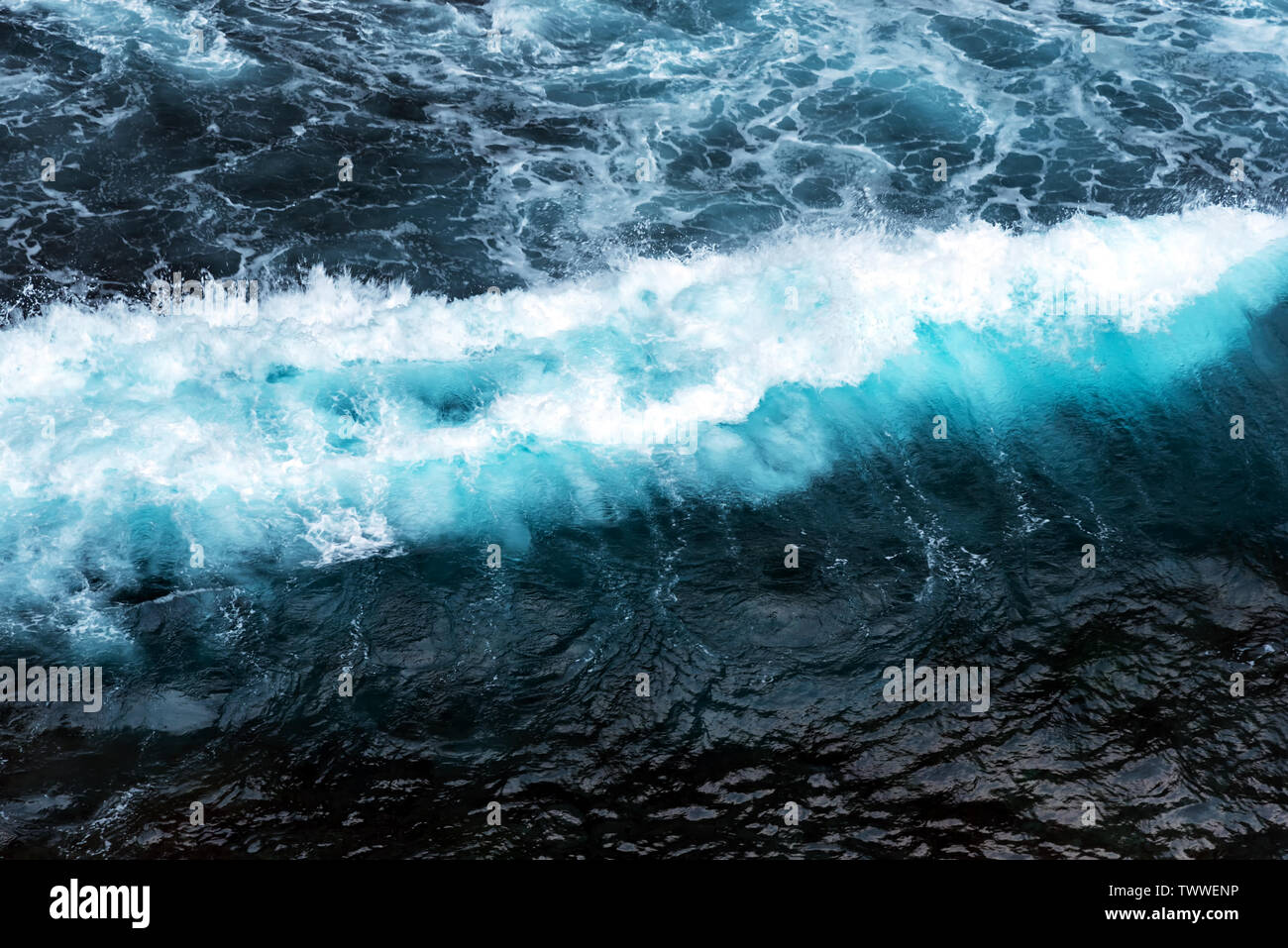 Aerial view ocean waves rippled hi-res stock photography and images - Alamy