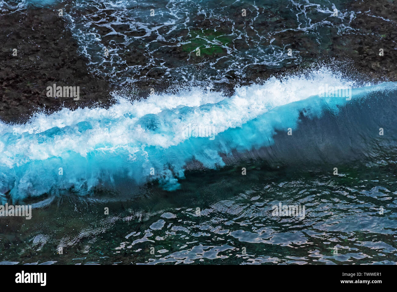 Aerial view ocean waves rippled hi-res stock photography and images - Alamy