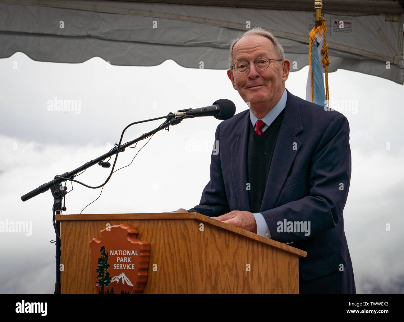 Senator Lamar Alexander has a goofy look on his face at the dedication ...