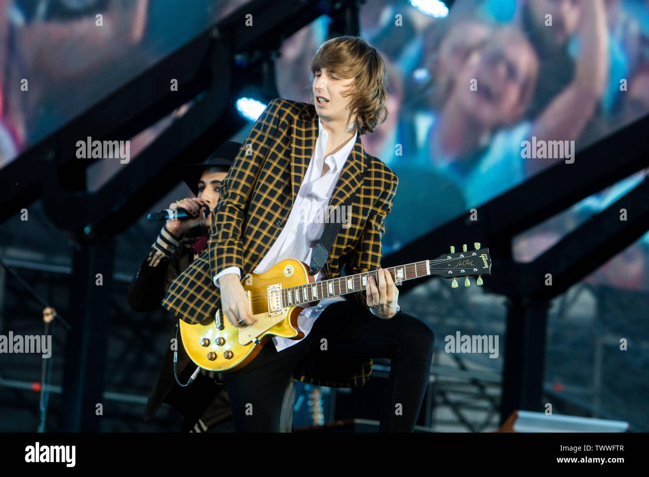 Thomas raggi di maneskin hi-res stock photography and images - Alamy