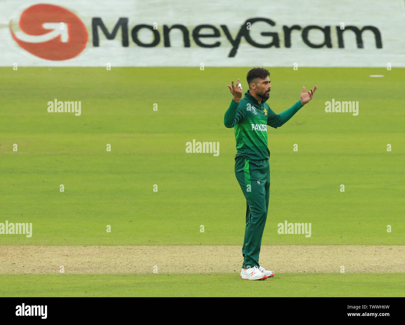 Mohammad Amir Bowling Action