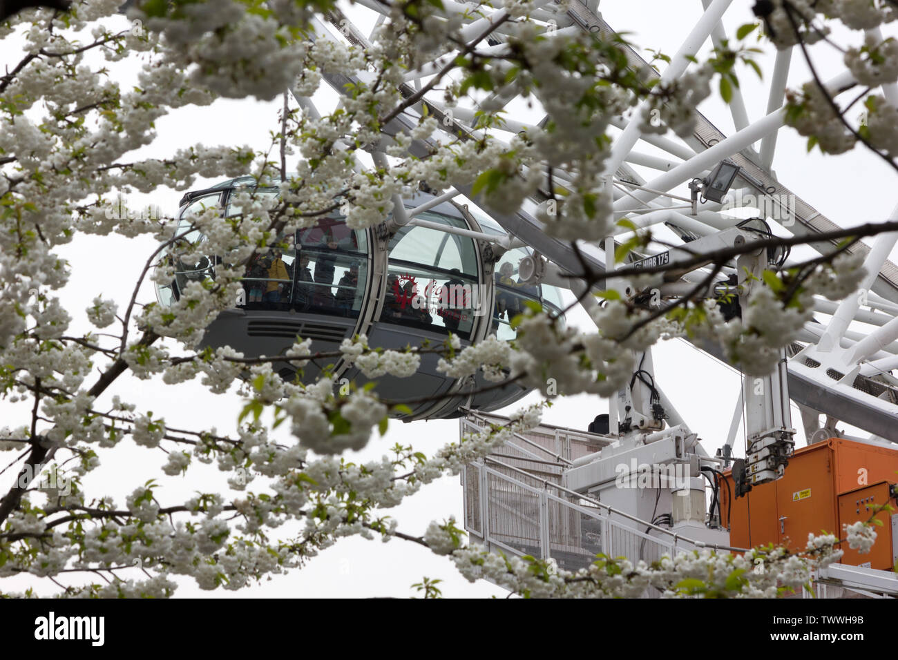 London tourist attractions hi-res stock photography and images - Alamy