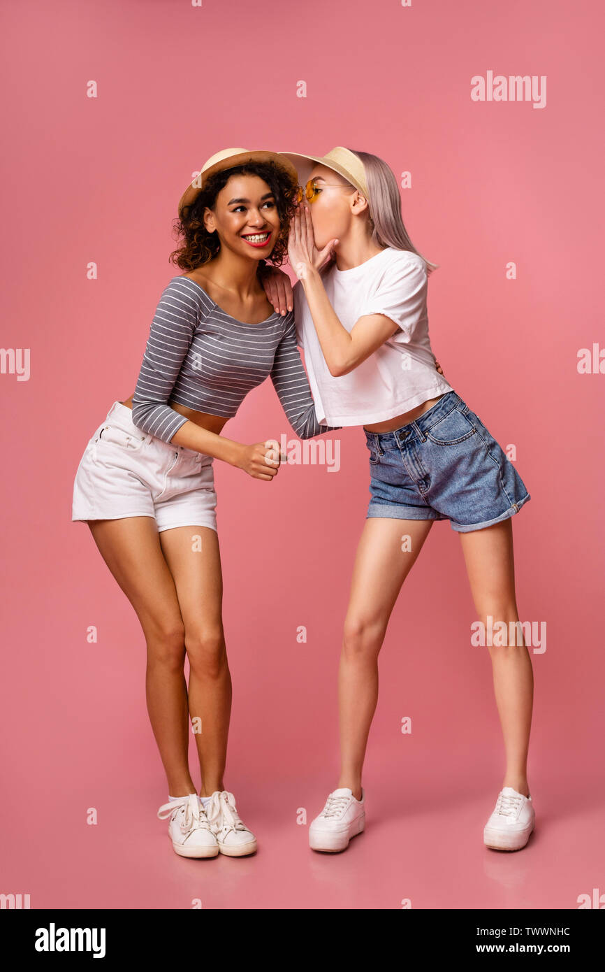 Teenage girls gossiping hi-res stock photography and images - Alamy