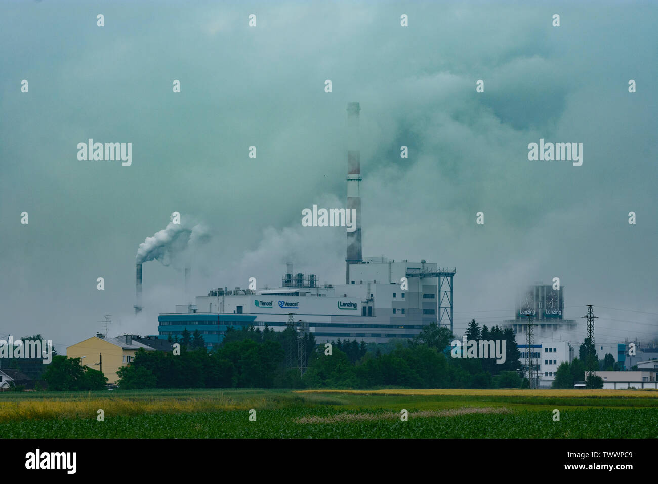 Lenzing: factory of company Lenzing AG in Salzkammergut, Oberösterreich ...