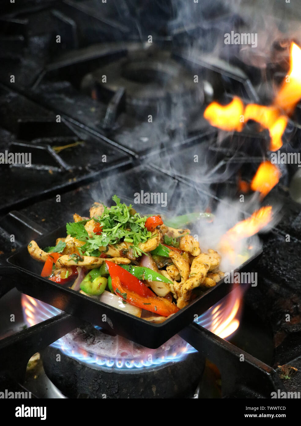 Skirt steak cast iron hi-res stock photography and images - Alamy