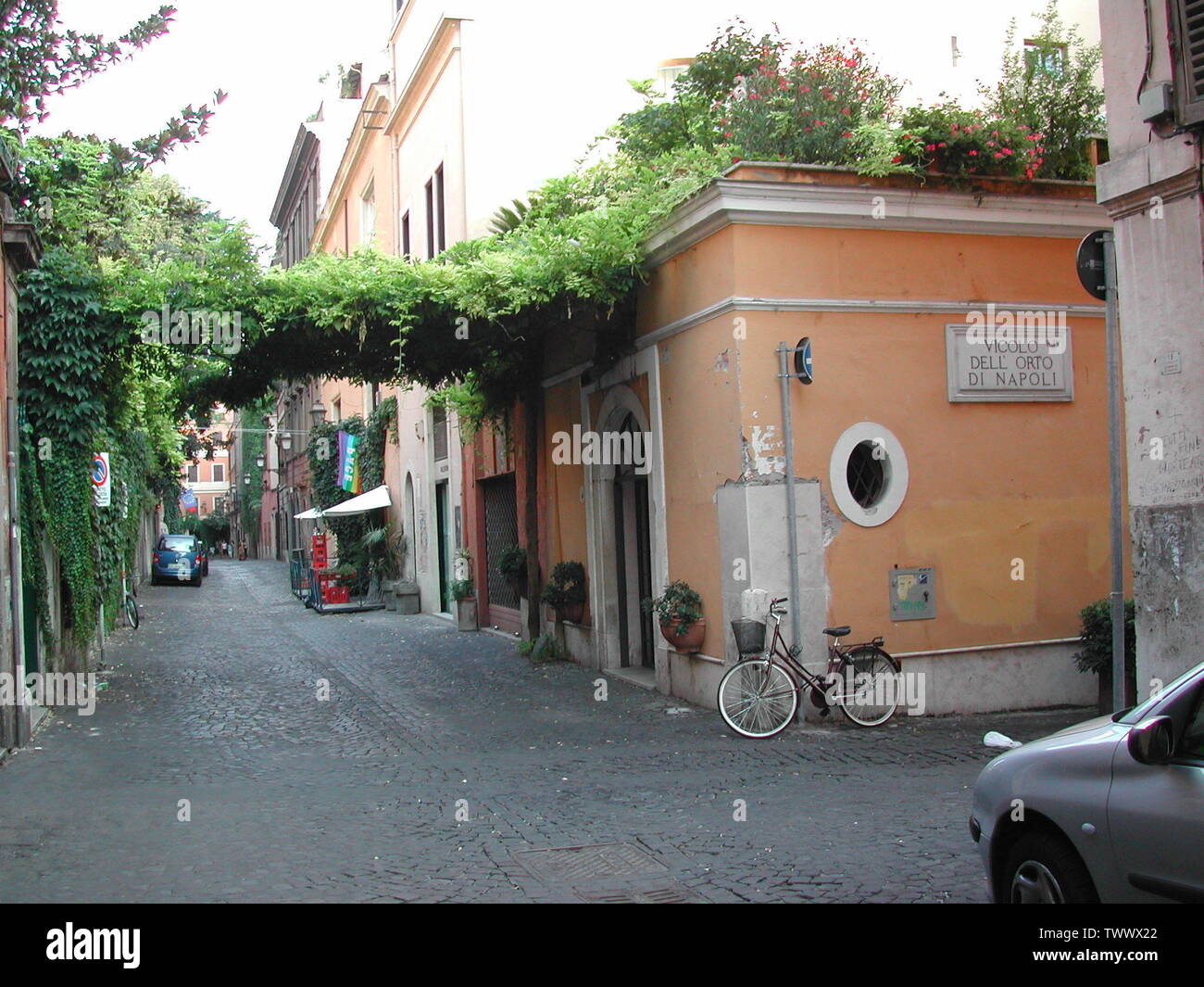 Margutta hi-res stock photography and images - Alamy