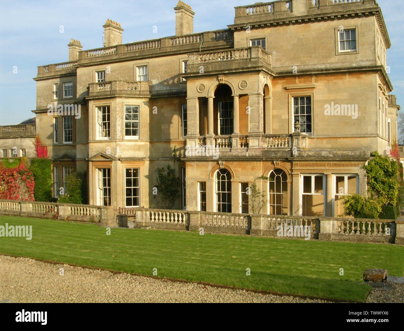 18th century mansion hi-res stock photography and images - Alamy