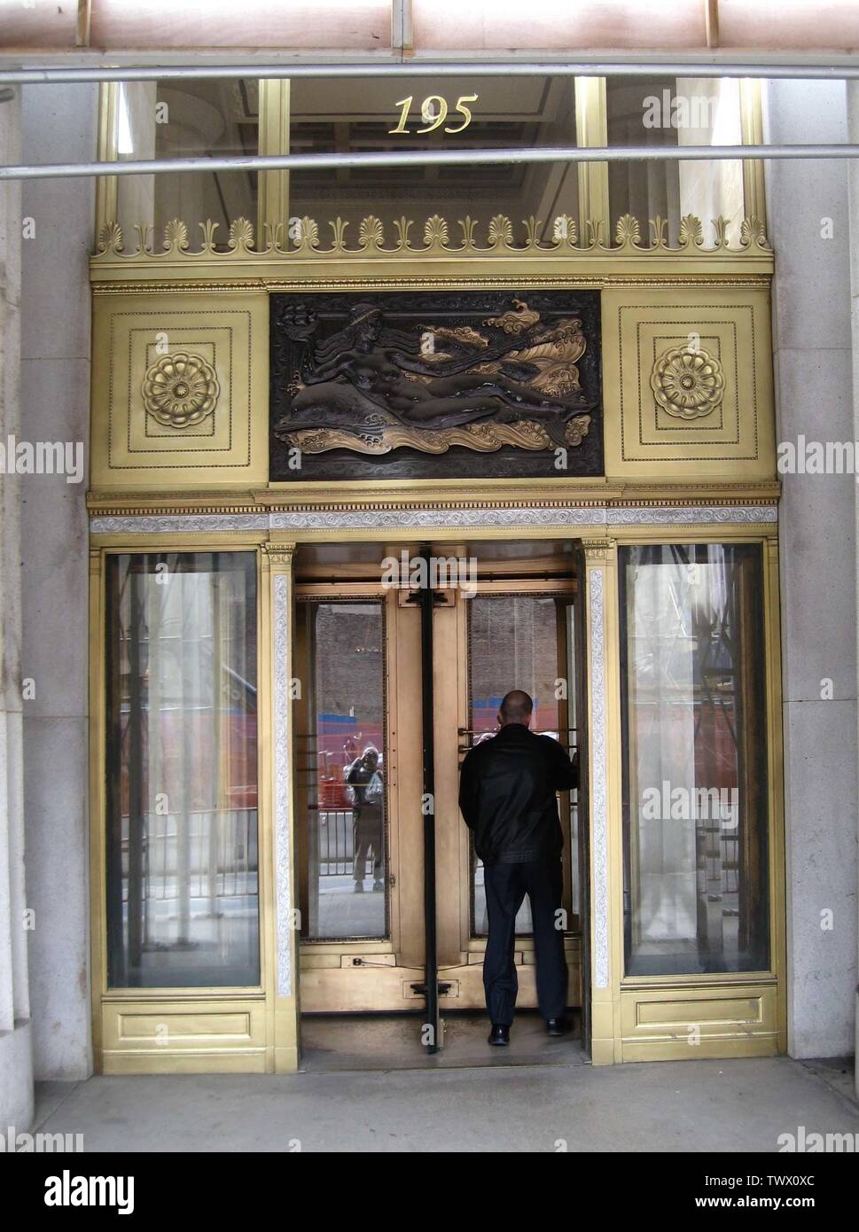 195 broadway hi-res stock photography and images - Alamy