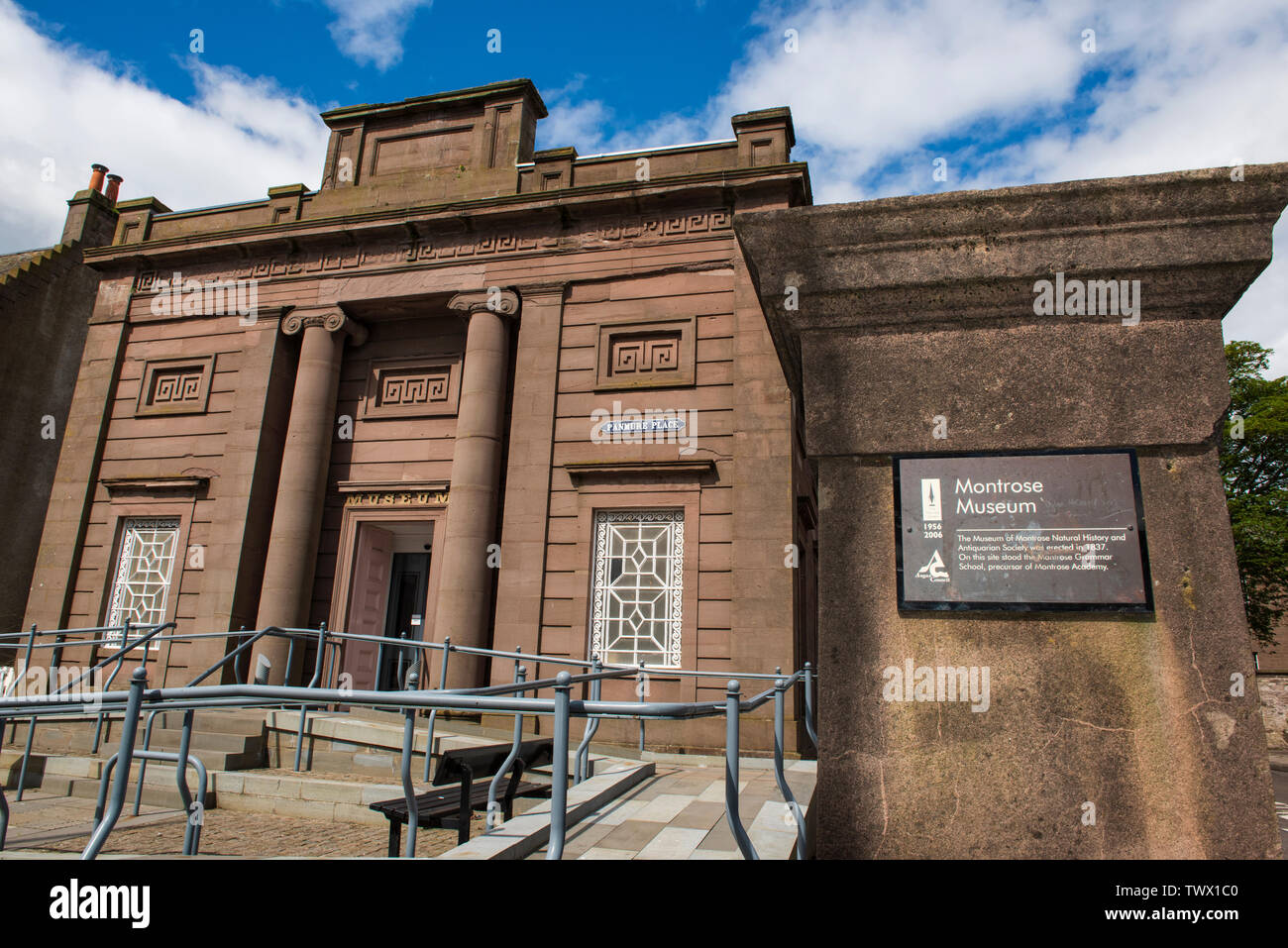 Montrose scotland town hi-res stock photography and images - Alamy