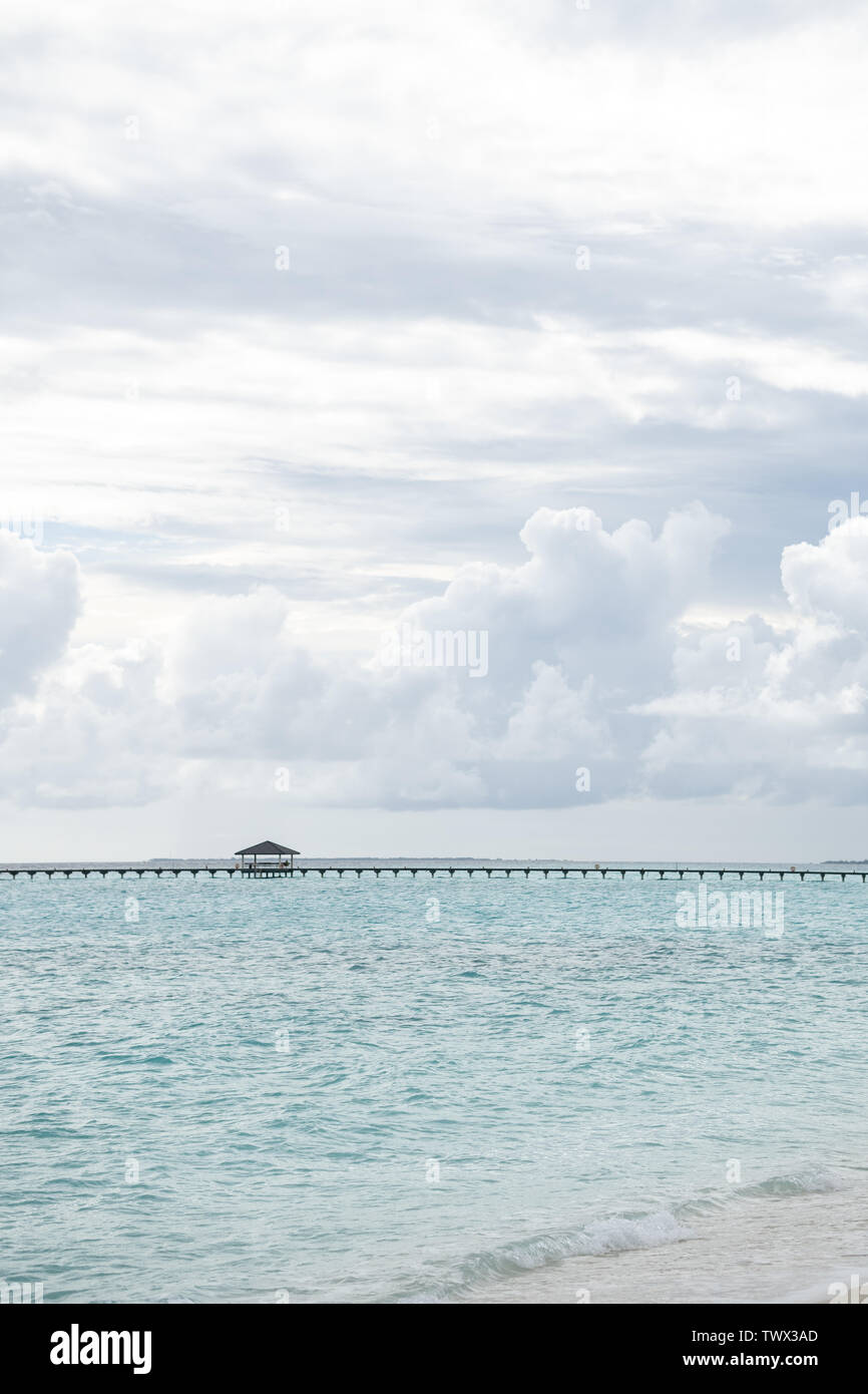 Bridge between the islands in the Maldives Stock Photo - Alamy