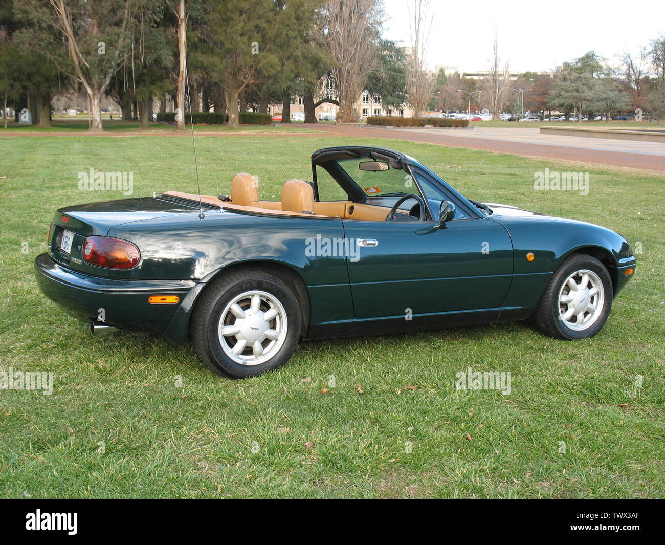 Mazda mx 5 na hi-res stock photography and images - Alamy