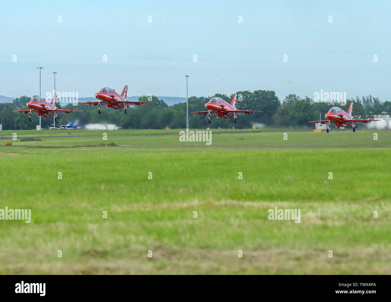 Belfast raf aircraft hi-res stock photography and images - Alamy