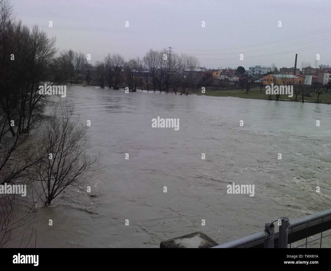 Alluvione del fiume hi-res stock photography and images - Alamy