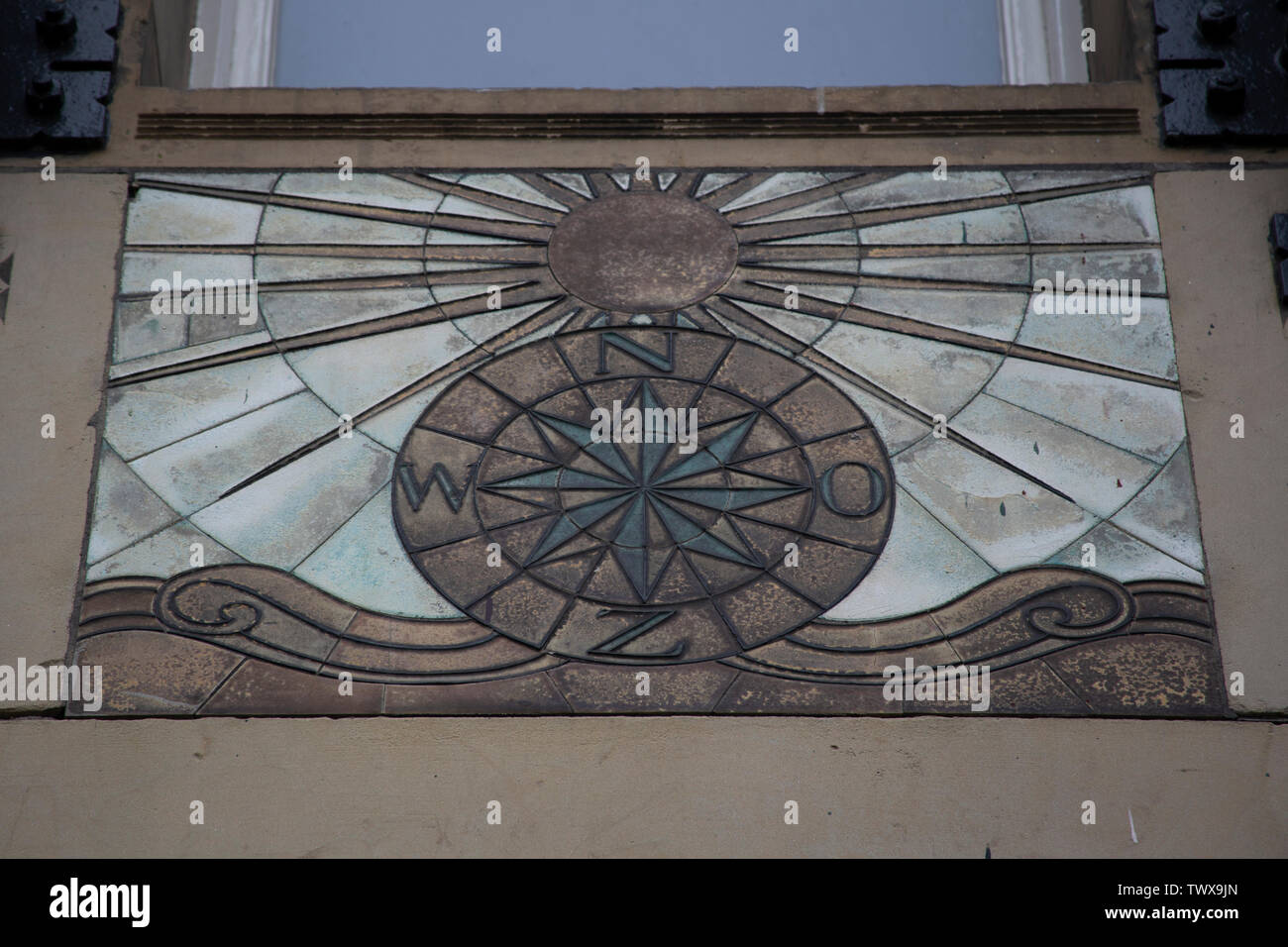 Four points of the compass hi-res stock photography and images - Alamy