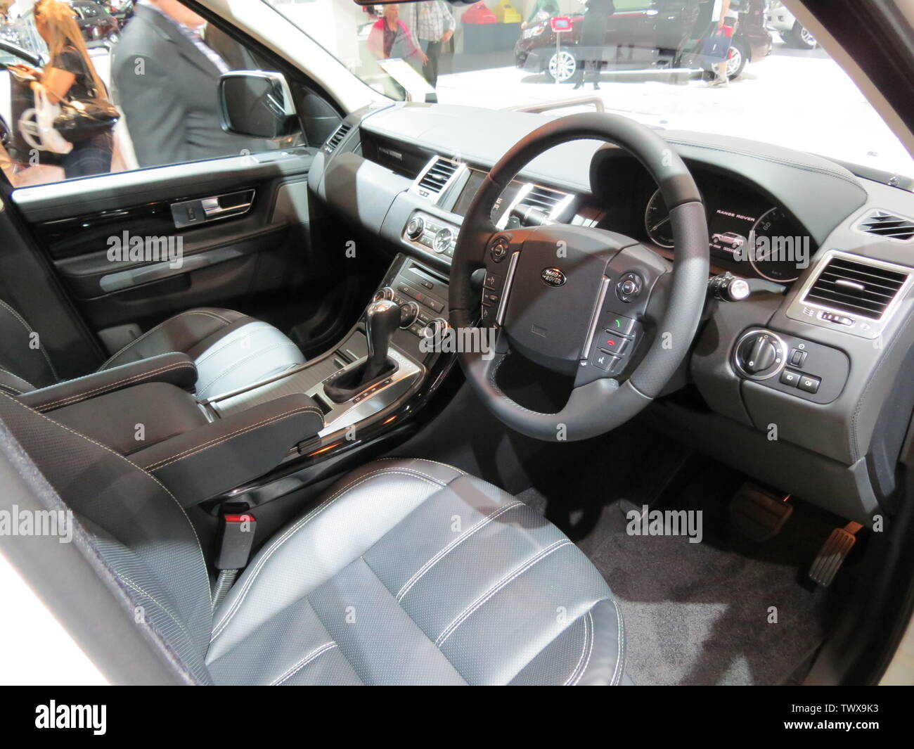 Range rover sport hse hi-res stock photography and images - Alamy