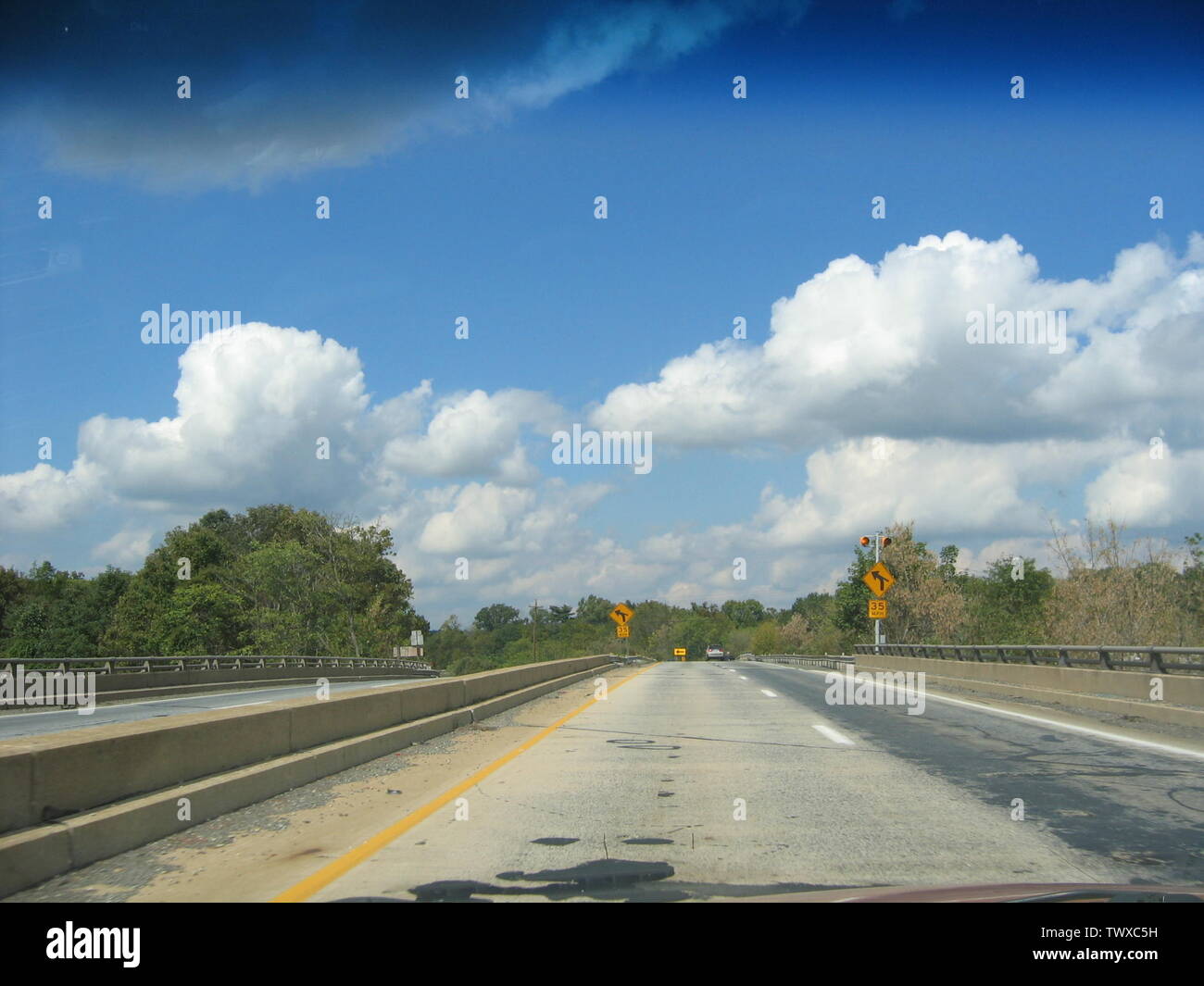 Expressway ends hi-res stock photography and images - Alamy