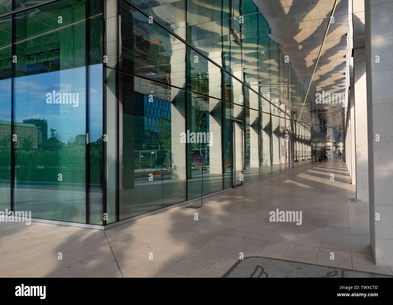 Italy modern architecture details hi-res stock photography and images ...