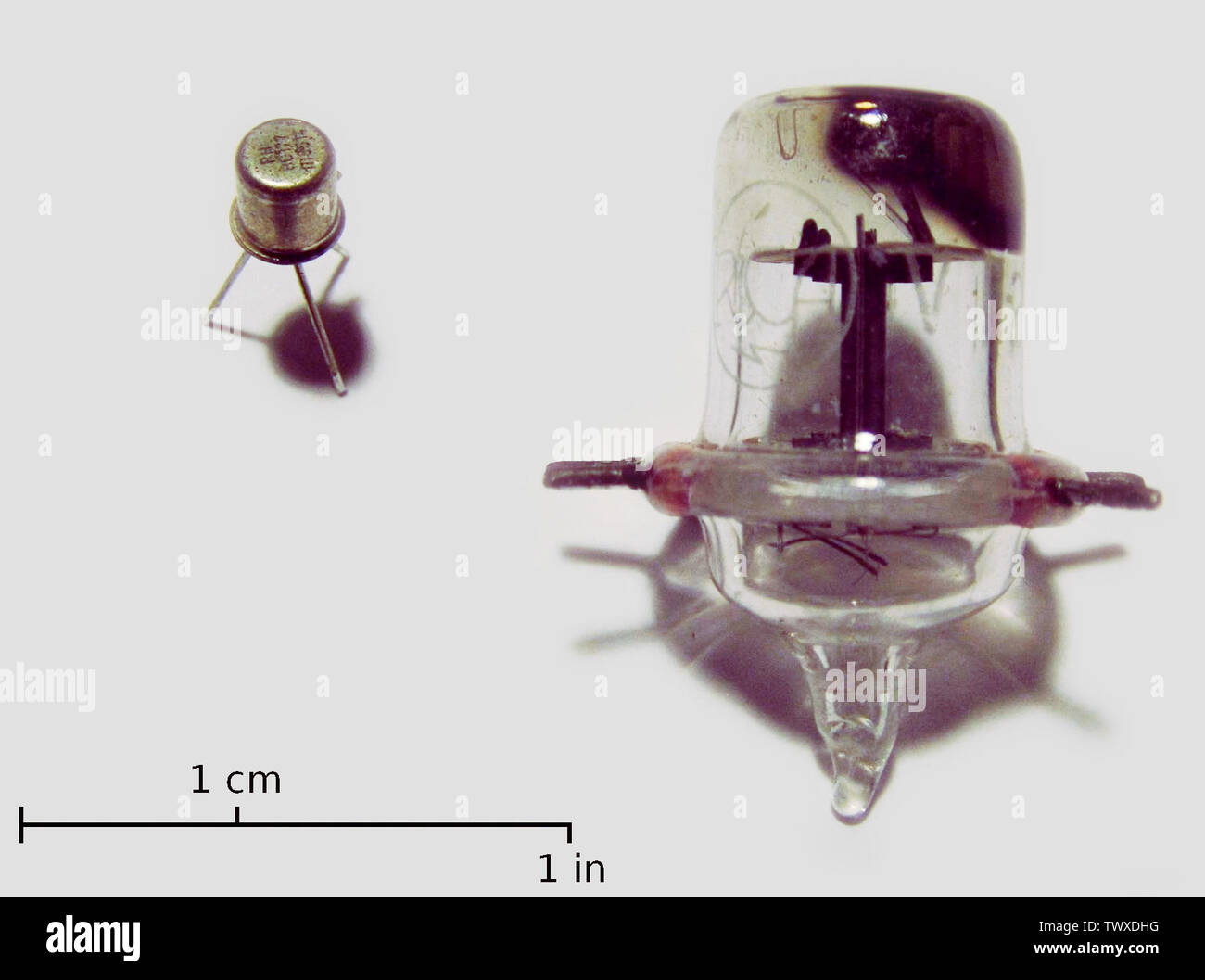 Triode valve hi-res stock photography and images - Alamy