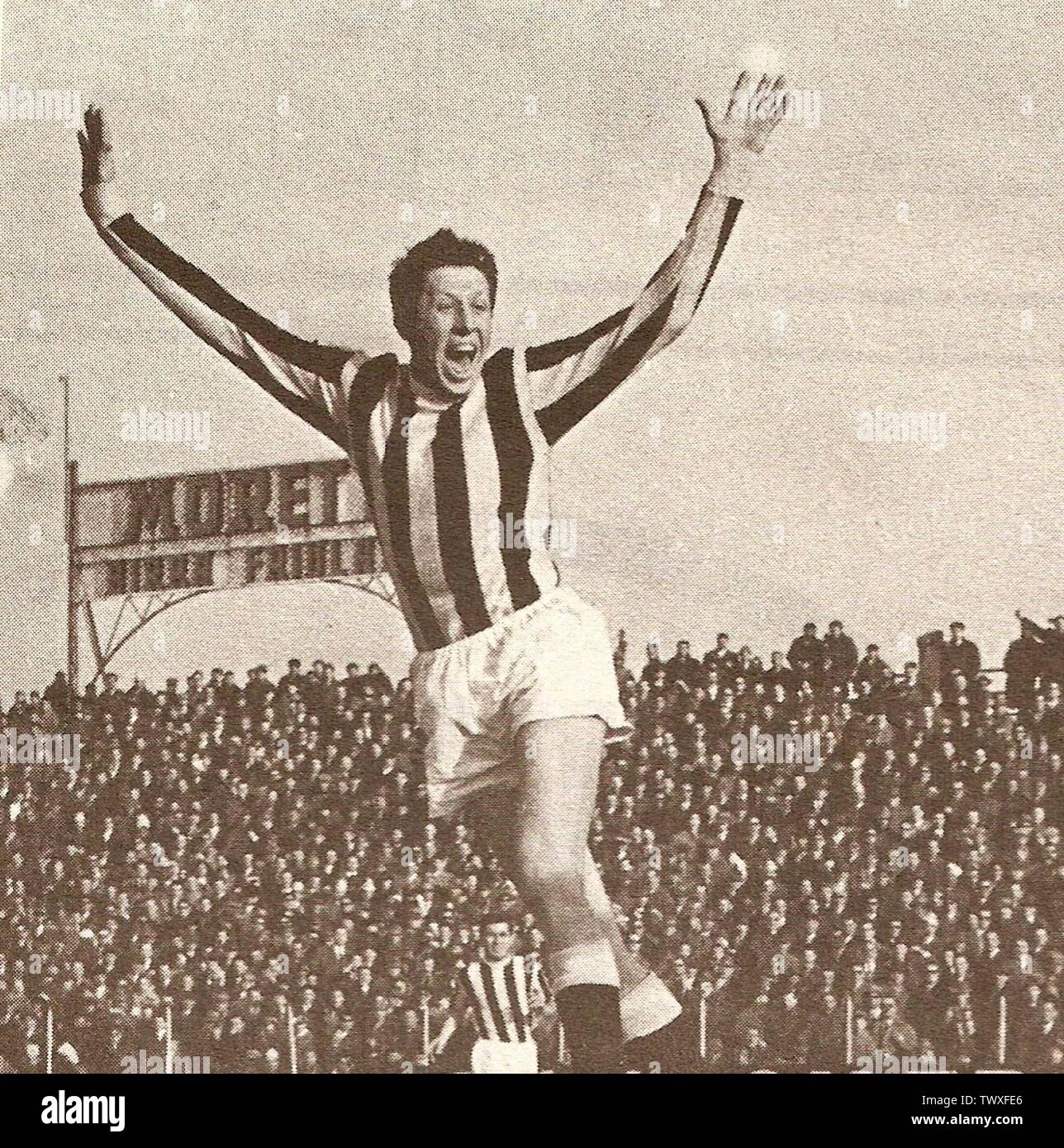 1957 and 1959 hi-res stock photography and images - Alamy