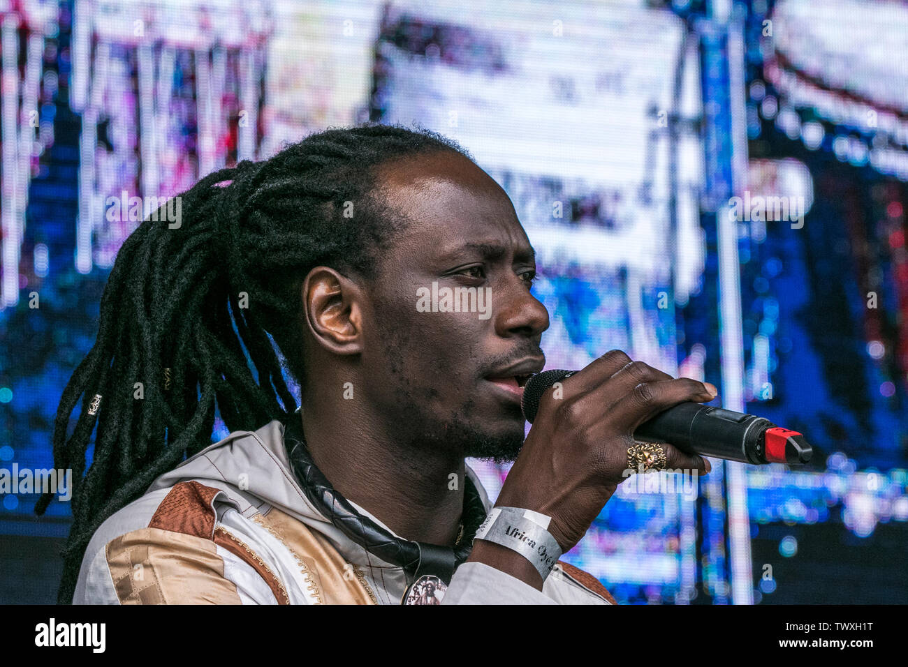 Singers from liverpool hi-res stock photography and images - Alamy