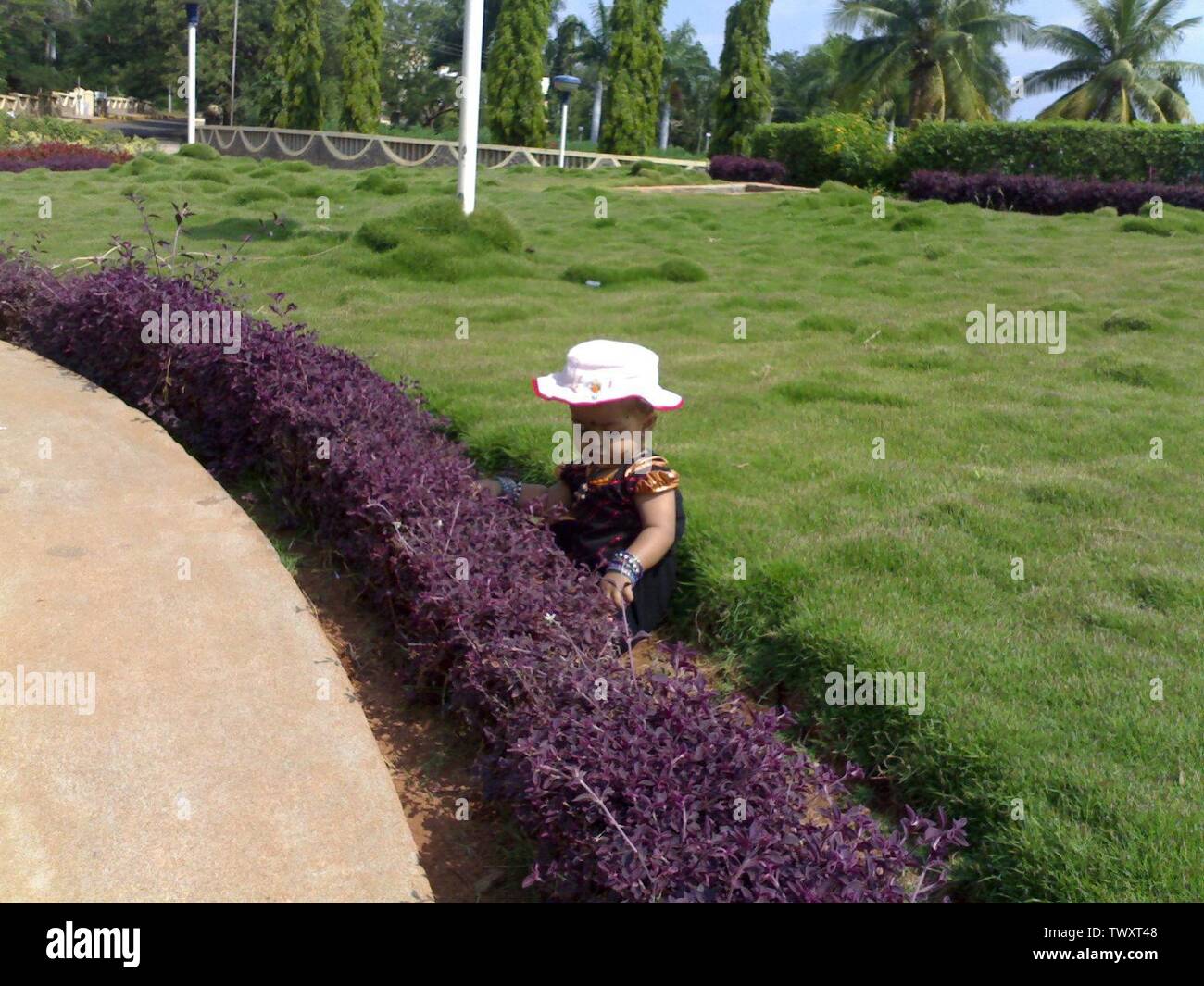 Almatti dam hi-res stock photography and images - Alamy