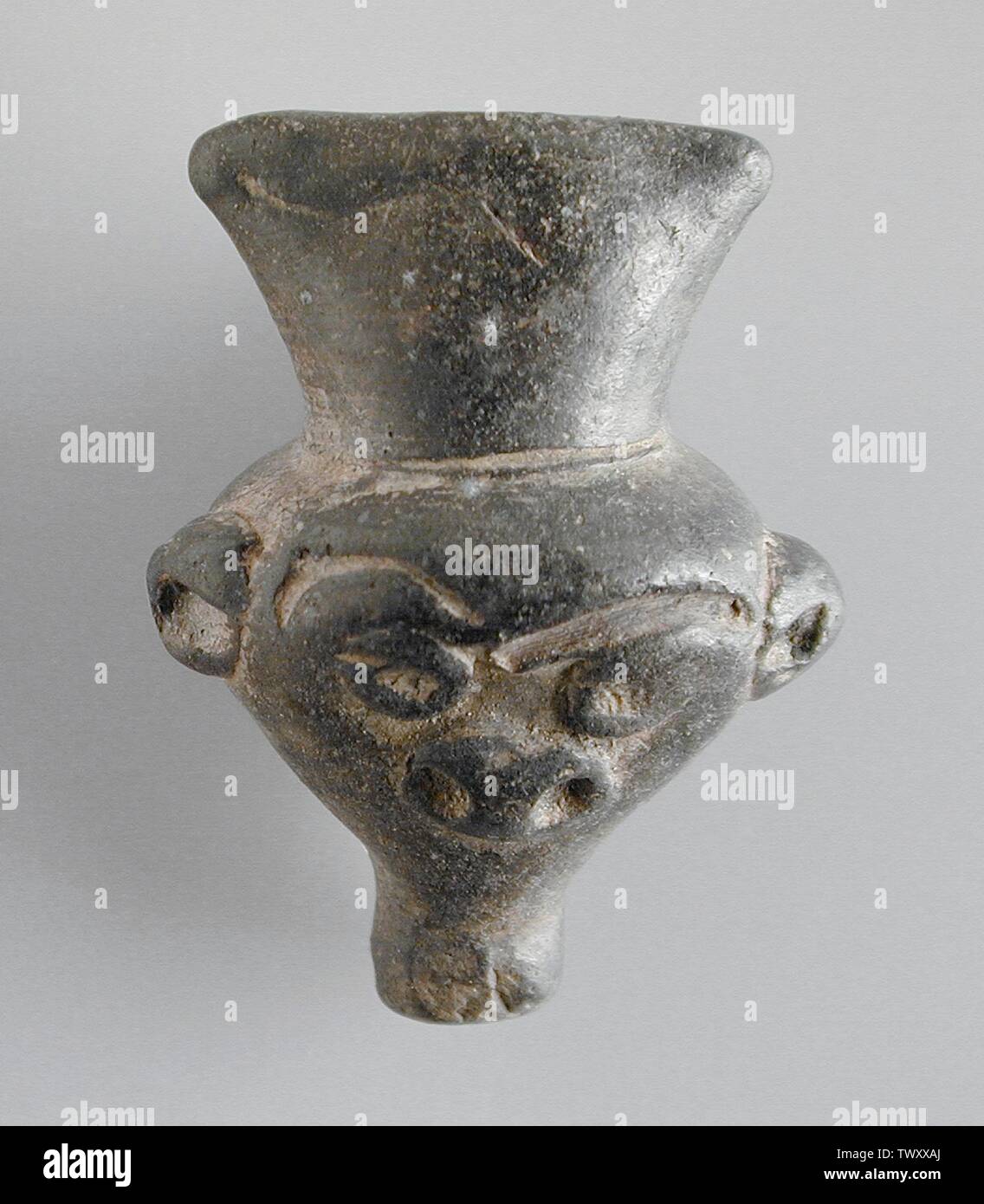 Bes head amulet hi-res stock photography and images - Alamy