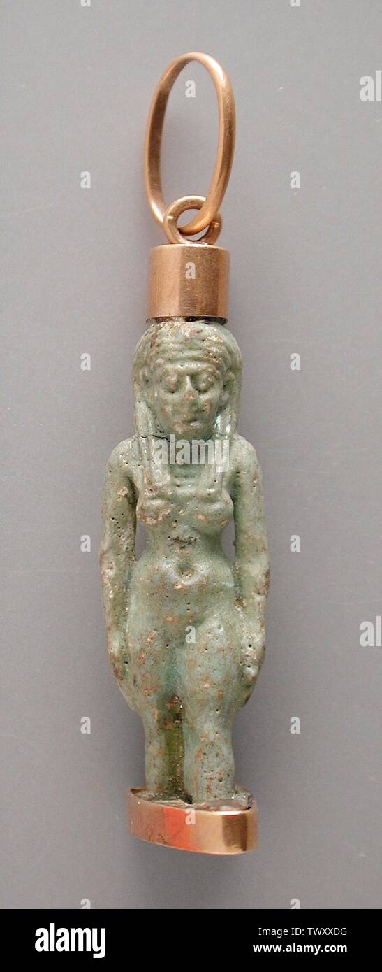 Gold amulets hi-res stock photography and images - Alamy