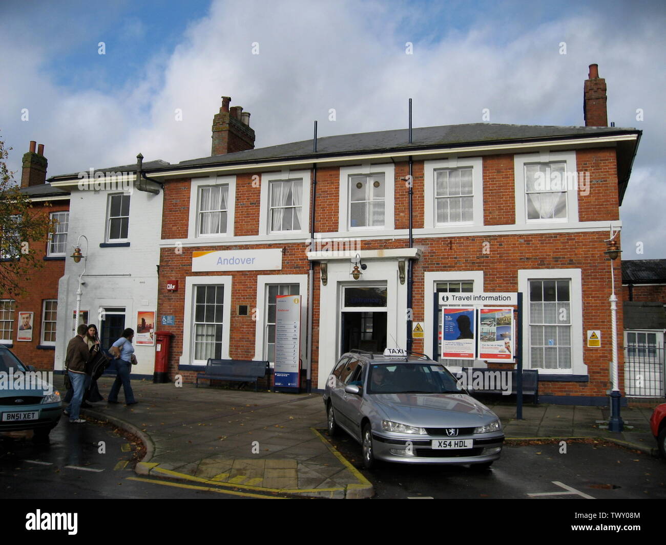 Station 2 hi-res stock photography and images - Alamy