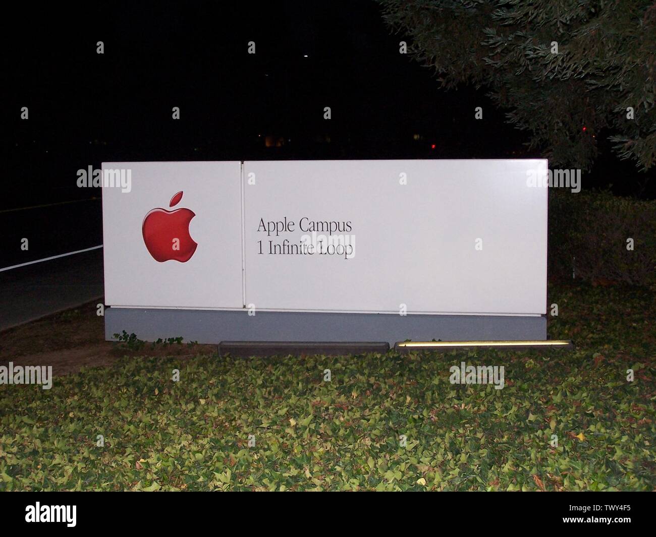 Photographed october 5 hi-res stock photography and images - Alamy