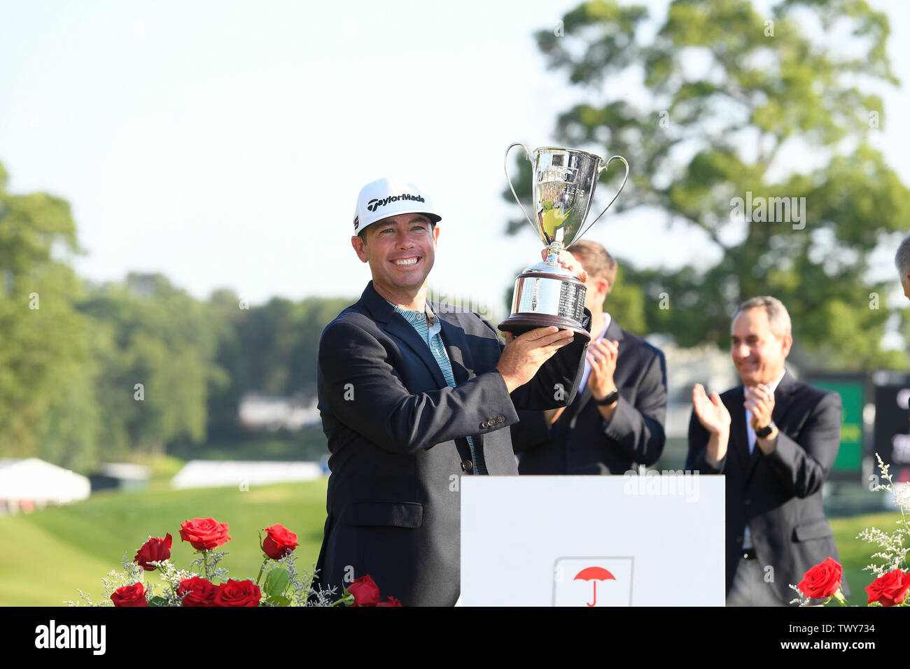Golf players championship trophy hi-res stock photography and images ...