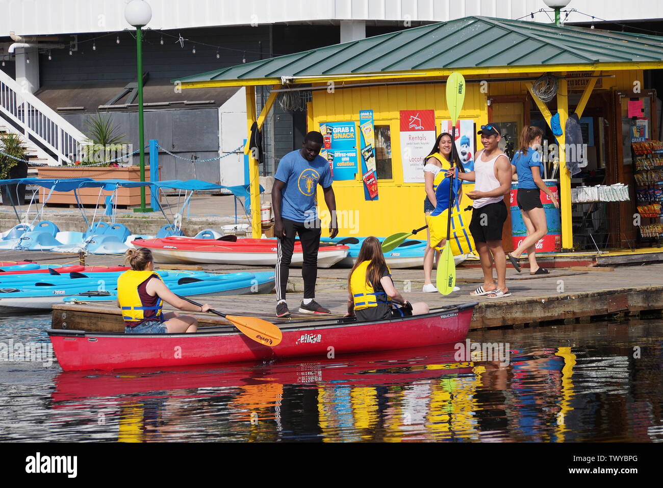 Floating kiosk hi-res stock photography and images - Alamy