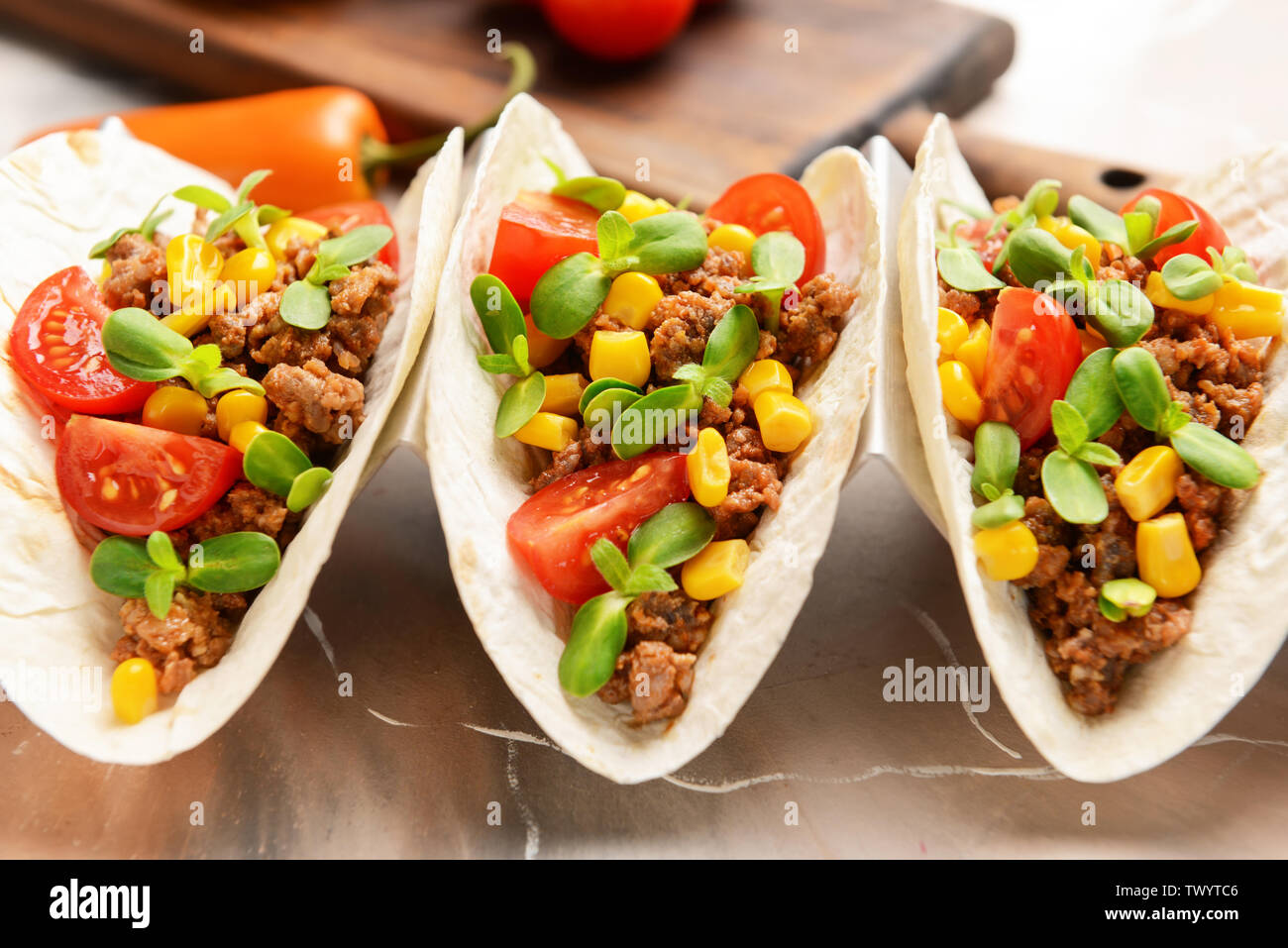 Tacos stand hi-res stock photography and images - Alamy