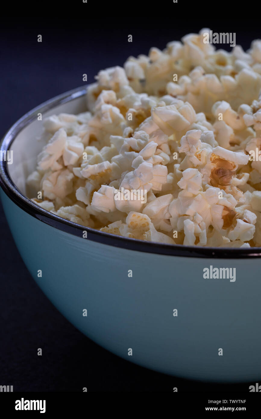 Popcorn with butter hi-res stock photography and images - Alamy