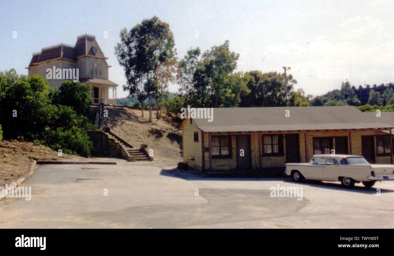 Bates motel set hi-res stock photography and images - Alamy