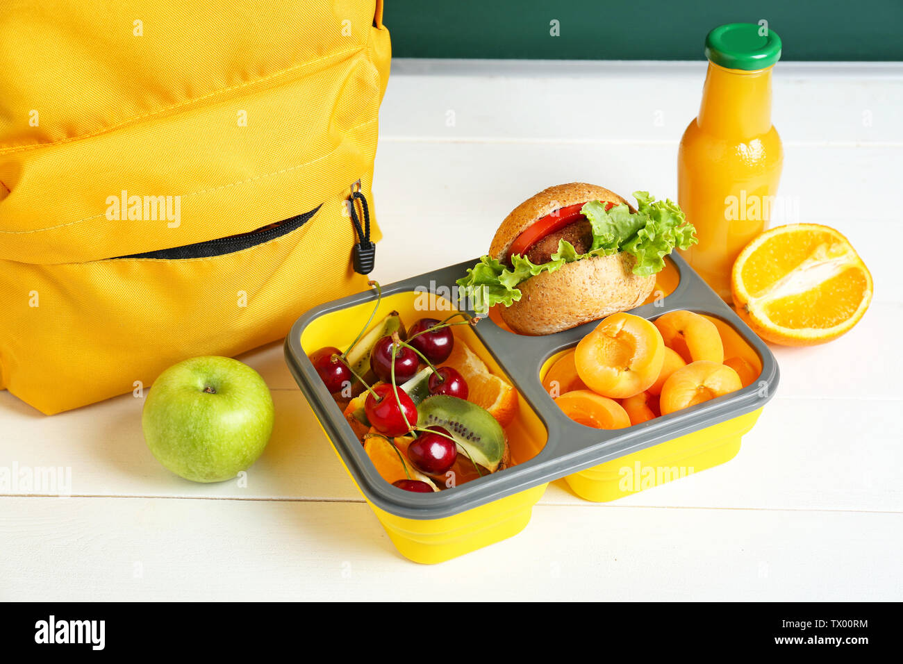 Child lunch box hi-res stock photography and images - Alamy