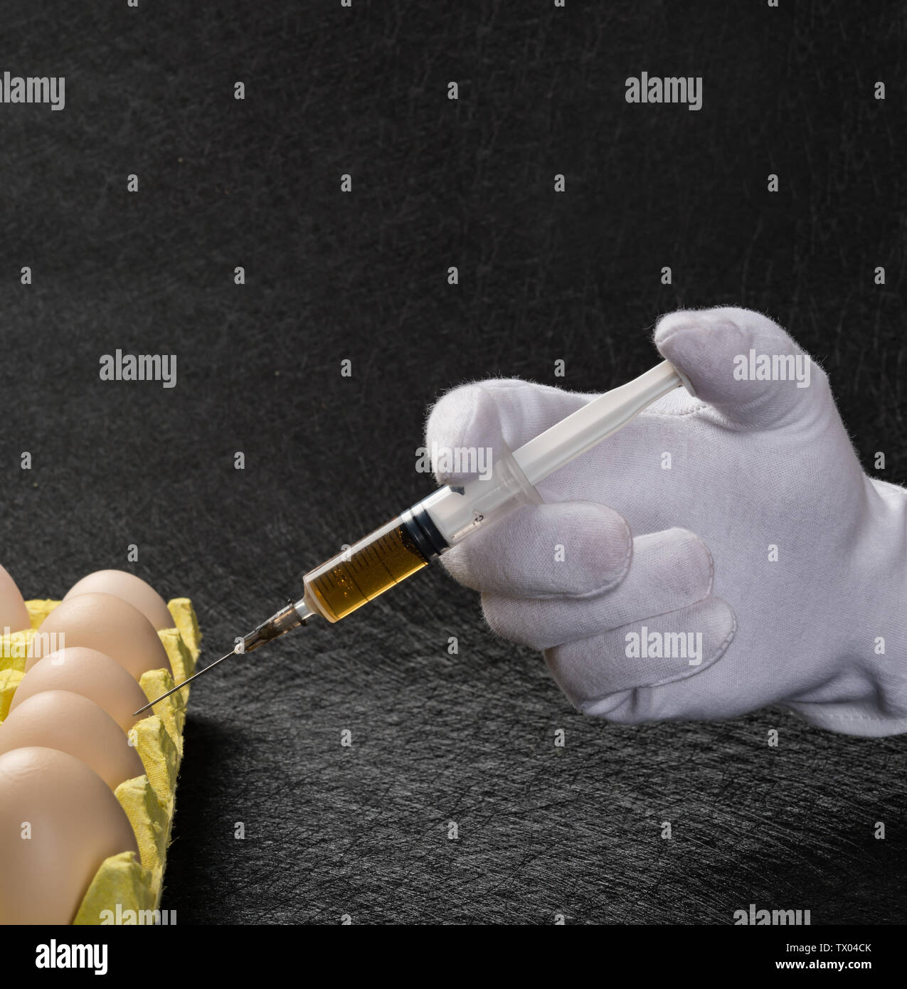 Fertility injection hi-res stock photography and images - Alamy