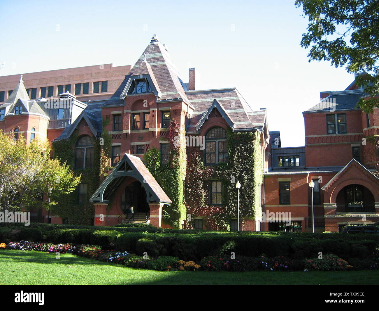 Boston university medical campus hi-res stock photography and images ...