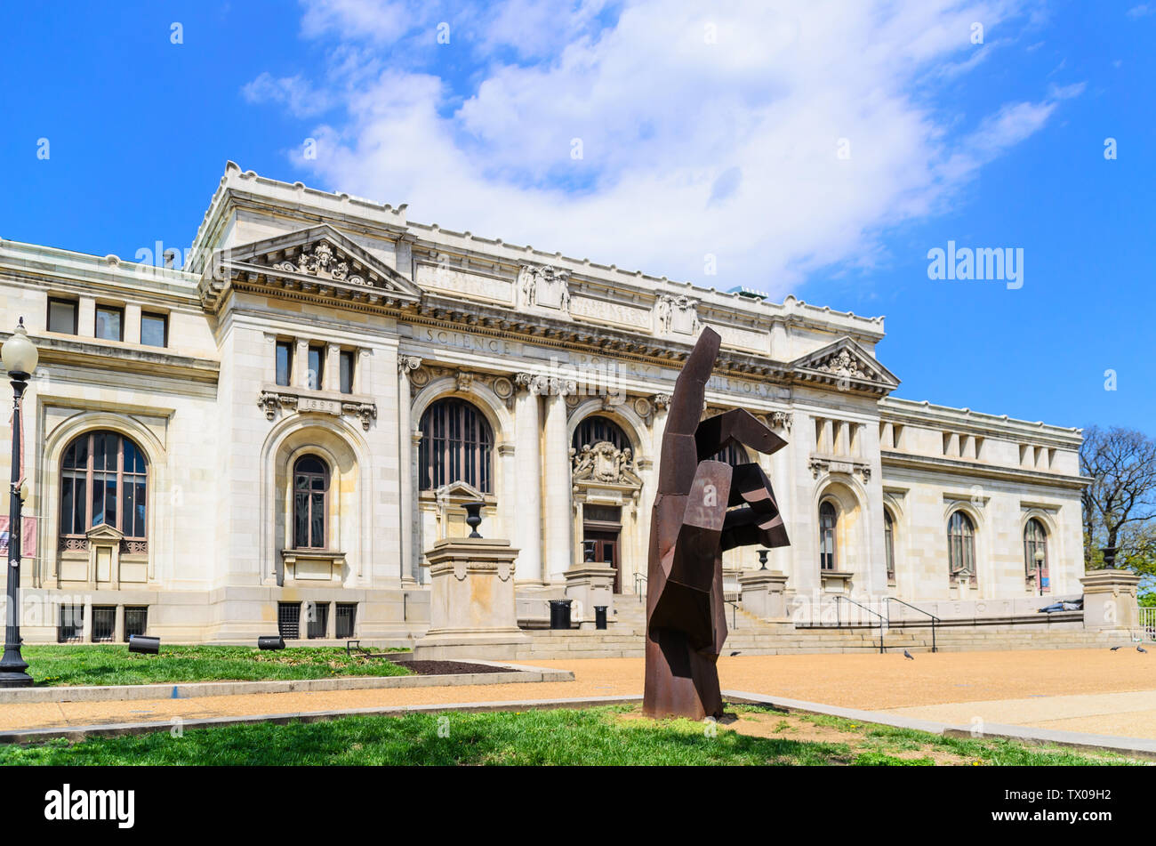 The Carnegie Library of DC, which now houses Apple's flagship store for ...