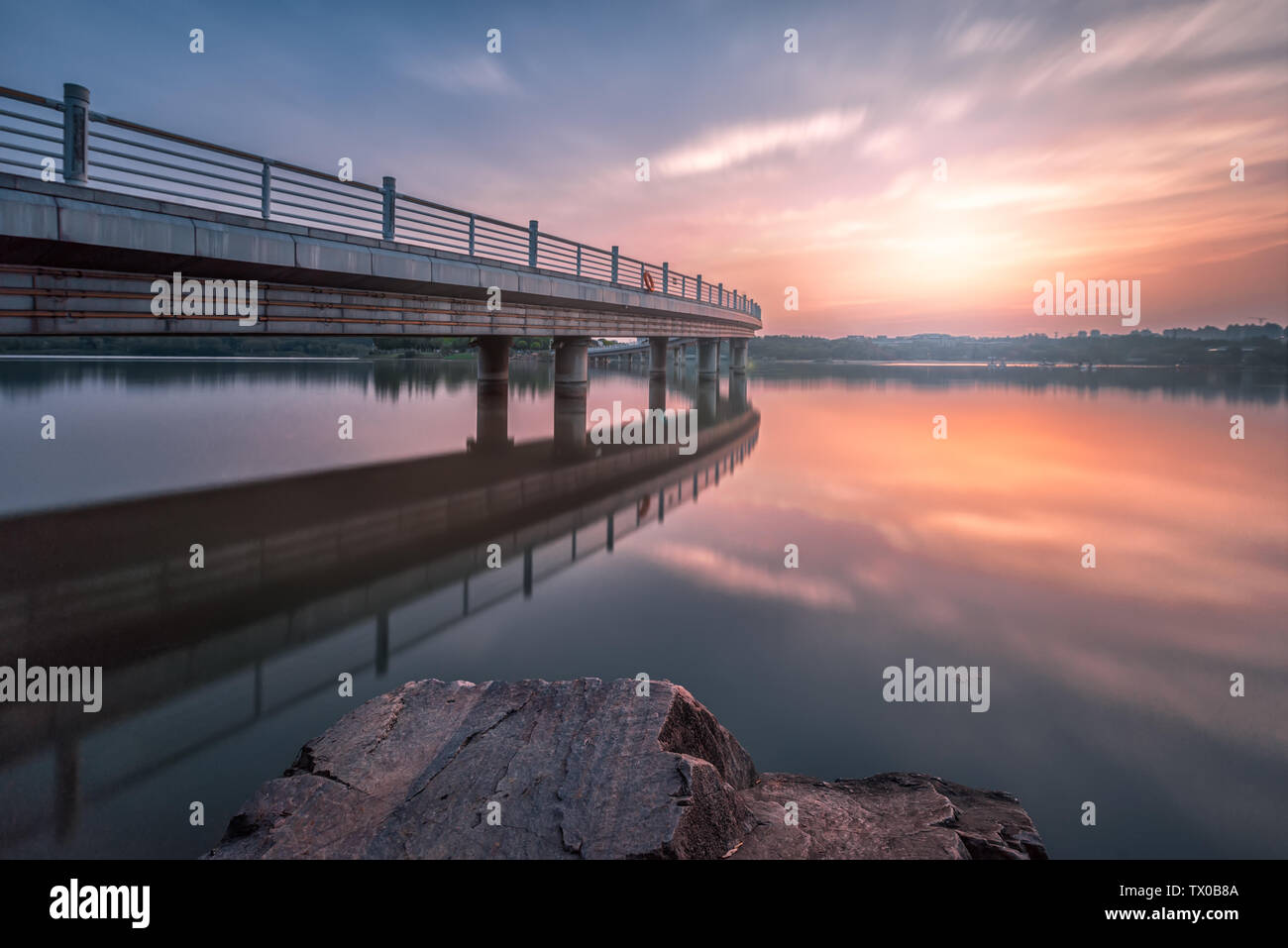 Emerald Lake in the sunset Stock Photo - Alamy