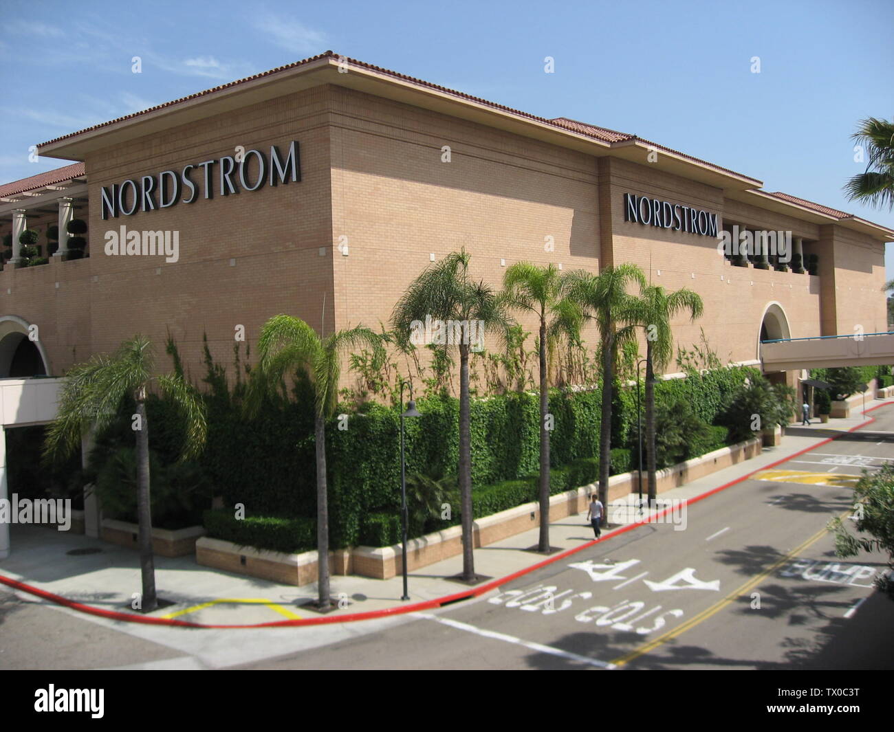 Brea mall hi-res stock photography and images - Alamy