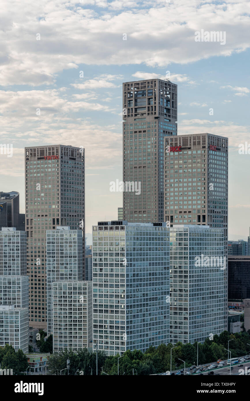 Expressways and commercial office hi-res stock photography and images ...